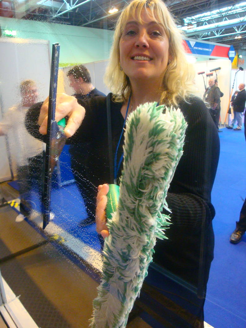 the fastest female window cleaner in the world - The Cleanzine