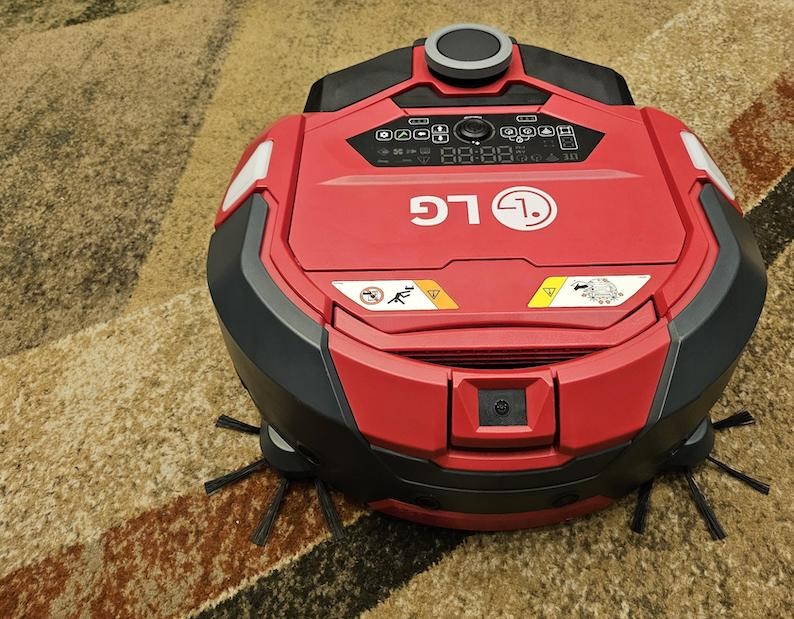 LG launches commercial robotic vacuum cleaner for hotels - The Cleanzine