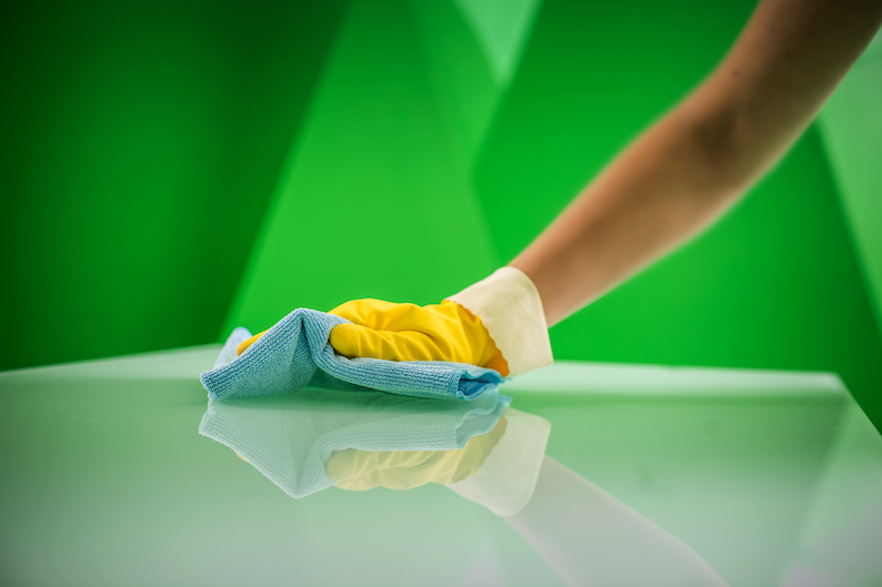 Old Bottles, new wipe. Vileda Professional r-MicroTuff Swift, the first ...