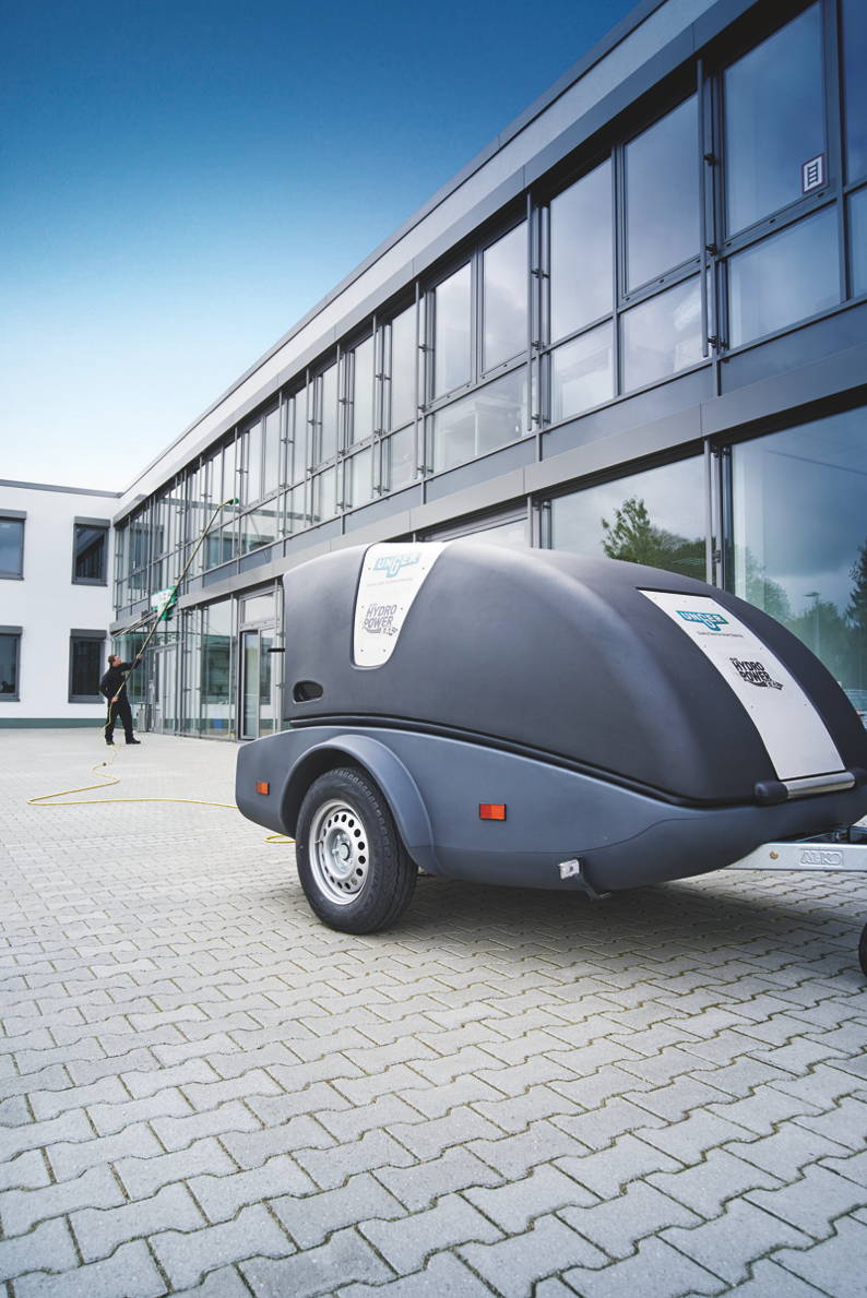 Pure Water cleaning on the move with Unger's new trailer system - The ...